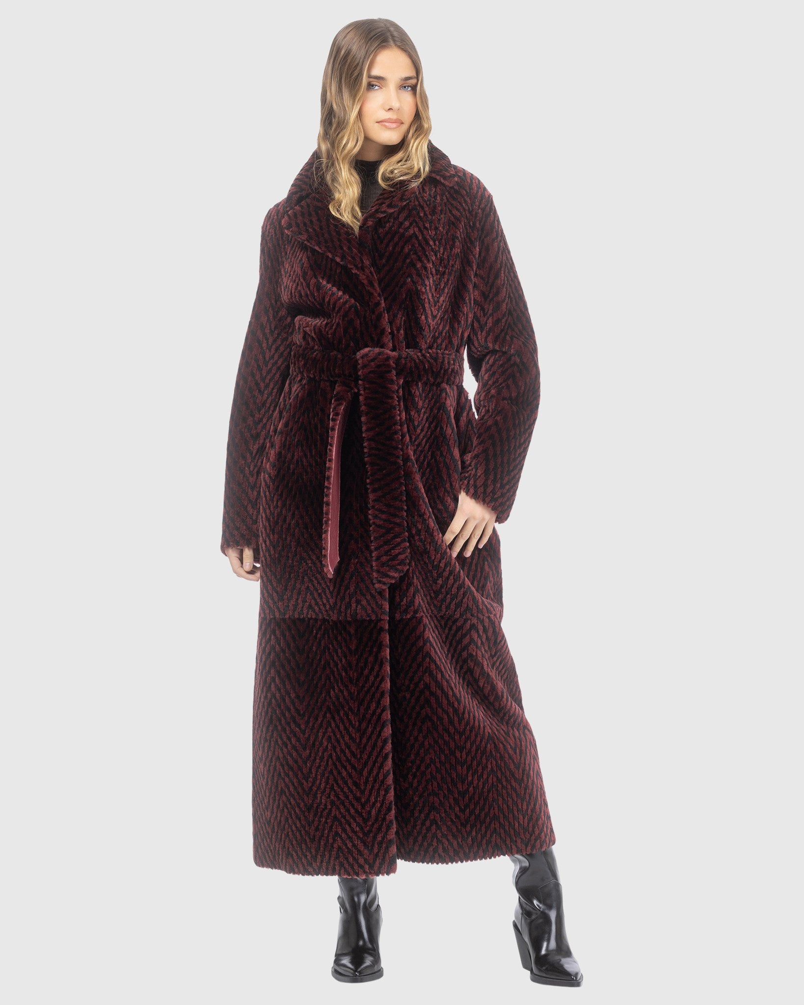 Reversible Chevron Printed Grooved Shearling Lamb Coat, Belt